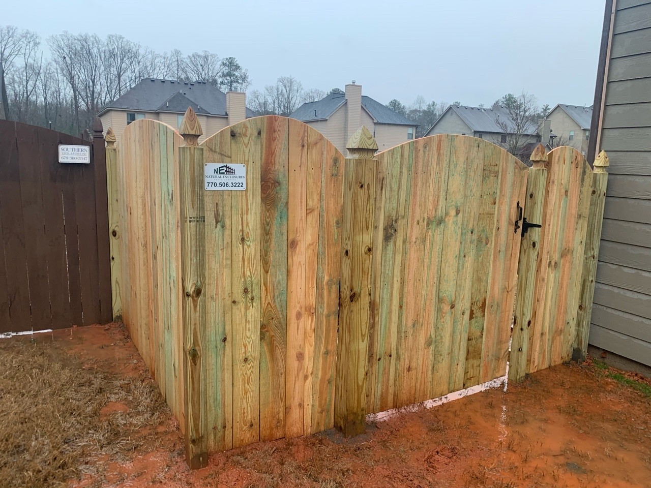 6’ Scallop Wood Fence with French Gothic Posts - Natural Enclosures